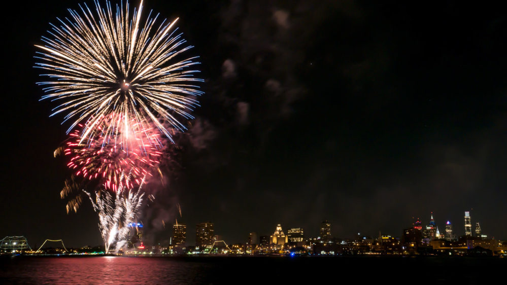 17 Spots to Watch Fireworks on Philly's Delaware River Waterfront ...