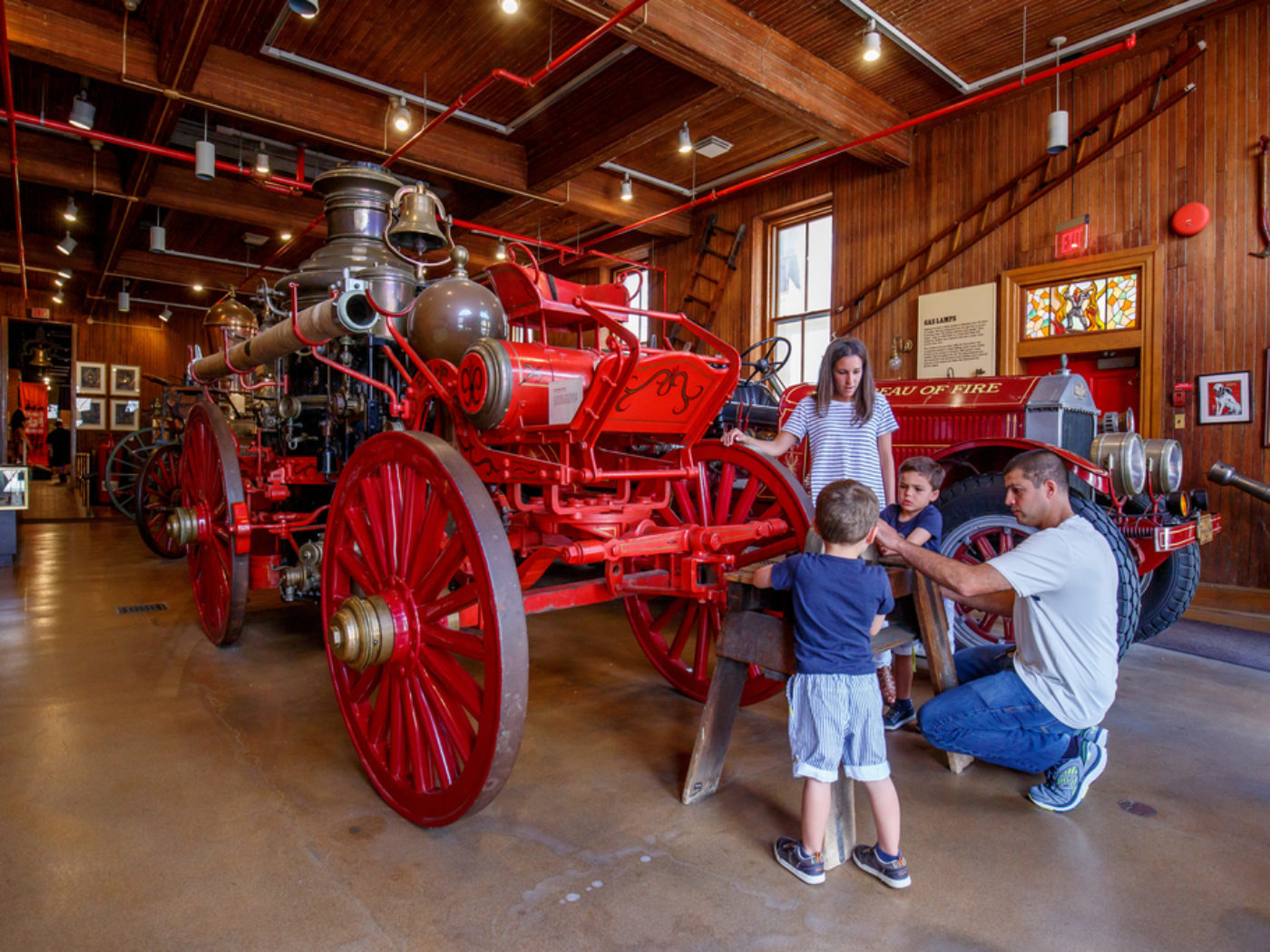 Los niños encuentran mucho que amar en el distrito histórico de ...