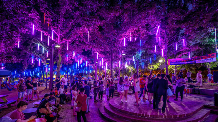 A Guide to Spruce Street Harbor Park for 2023 | Visit Philadelphia