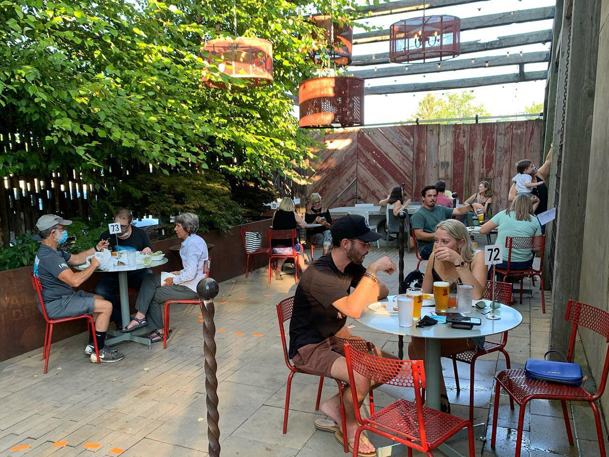 Top Philadelphia Outdoor Dining Destinations | Visit Philadelphia