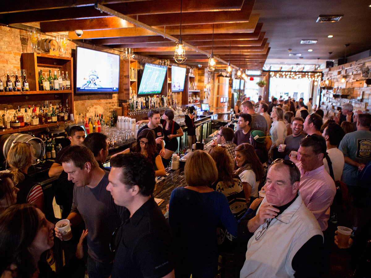 21 Great Sports Bars in Philadelphia | Visit Philadelphia
