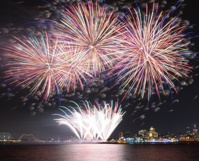 17 Spots to Watch Fireworks on Philly's Delaware River Waterfront ...