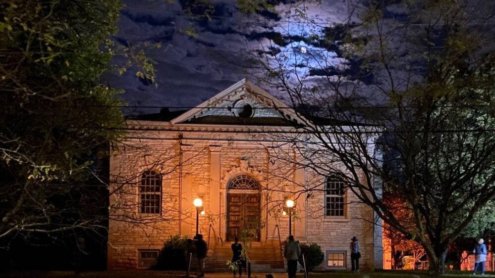 2023's Scariest Halloween Attractions & Ghost Tours in Philly | Visit ...