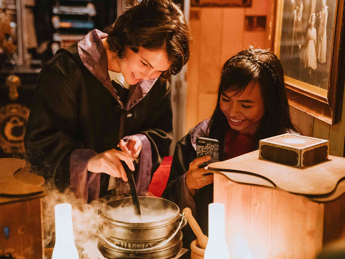 Halloween 2024: Pop-Up Bars & Decorated Restaurants in Philly | Visit ...