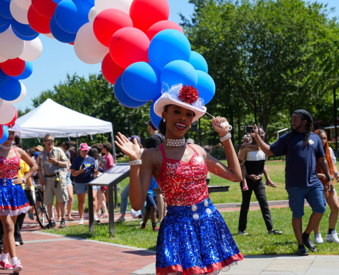 Tareas pendientes en rojo, blanco y azul: Desfile y fiesta del 2 de ...