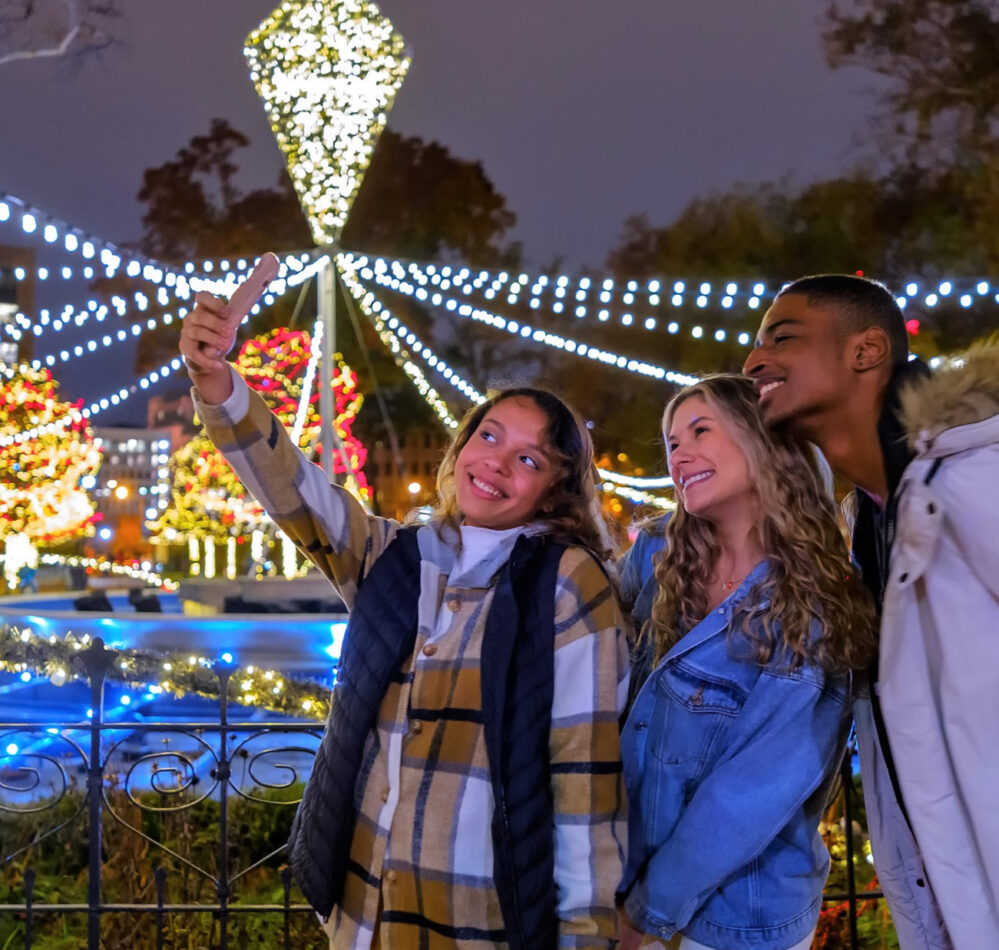 Invierno en Franklin Square 2025: Luces electrizantes, curling y mucho ...